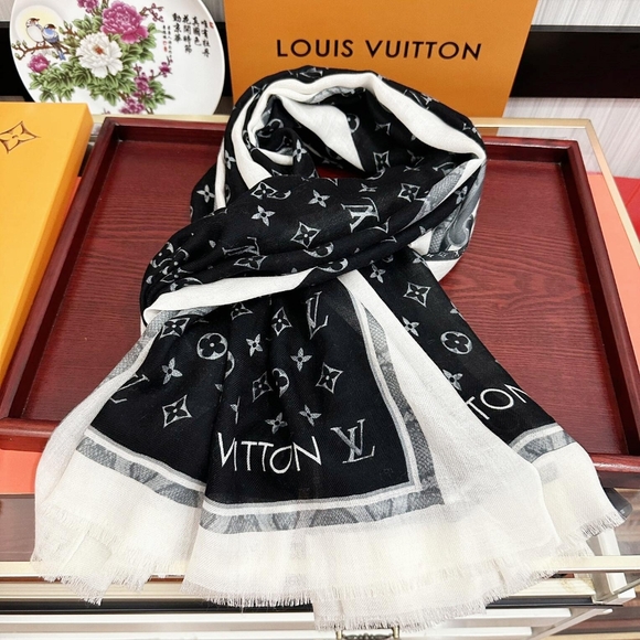Louis Vuitton | Accessories | Louis Vuitton Ring Cashmere Long Scarf ...